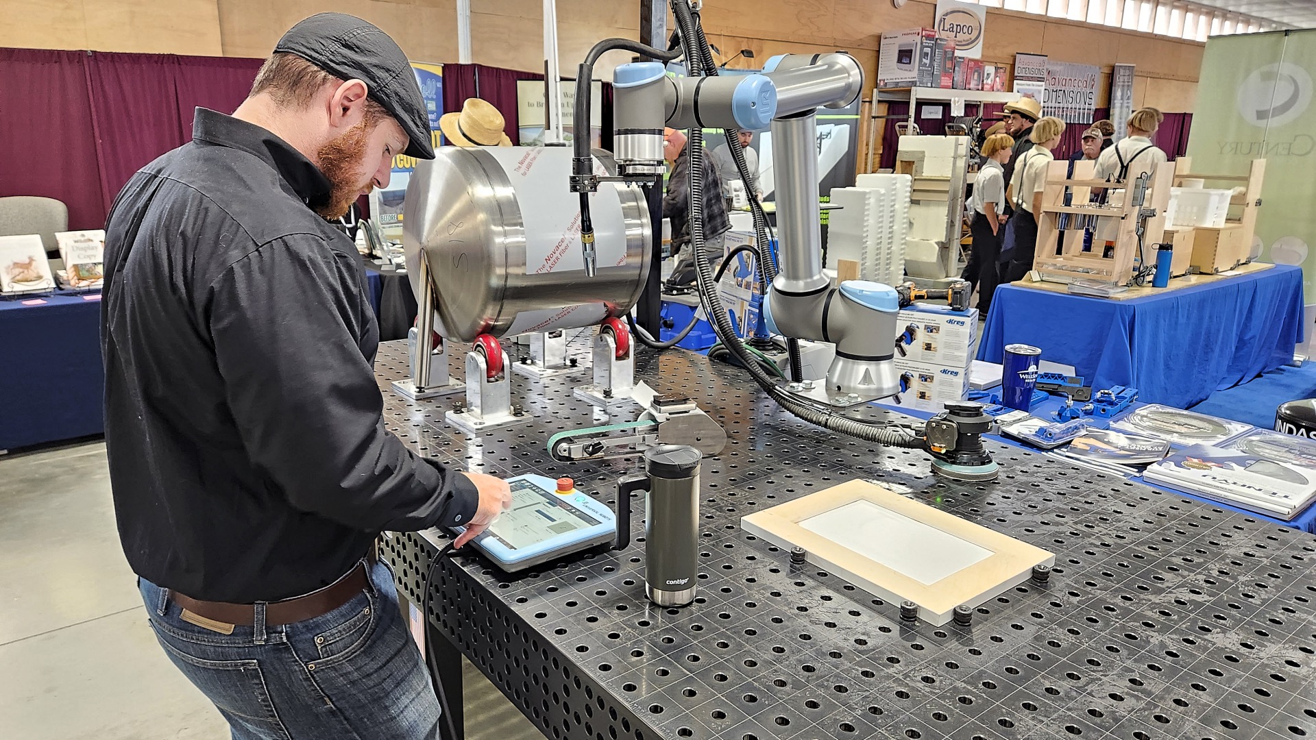 Collaborative Robots In Manufacturing | Cobot Automations