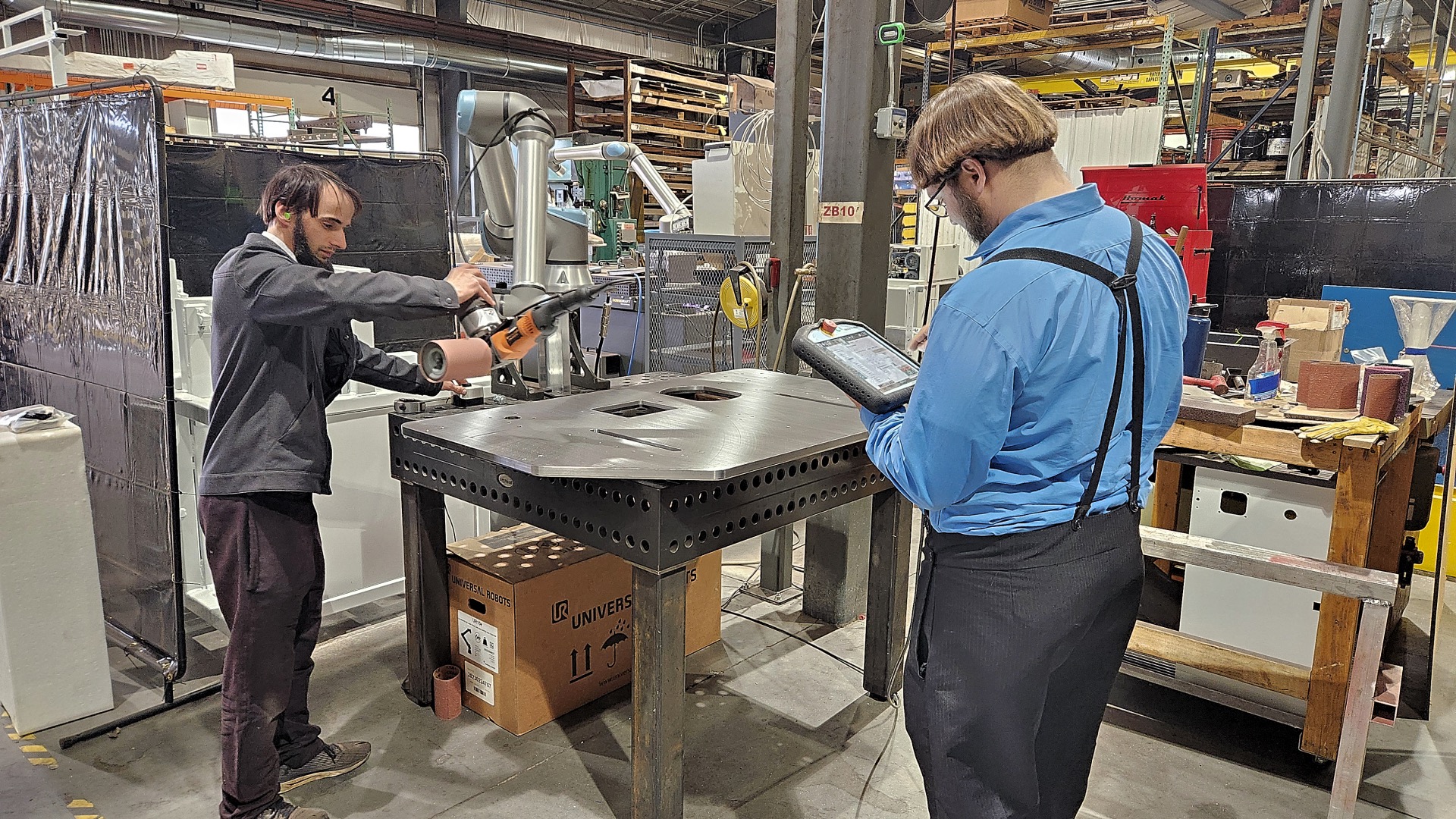 Collaborative Robots In Manufacturing | Cobot Automations